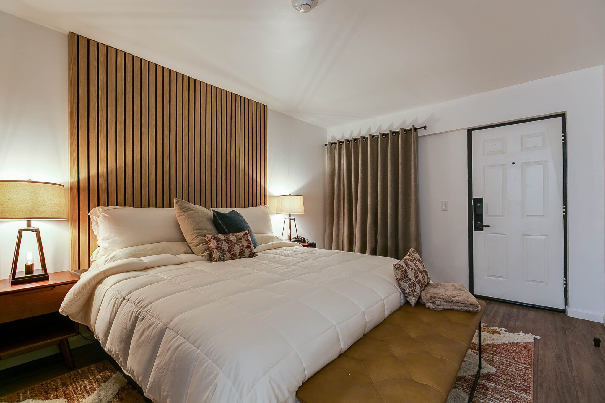 Goodfellow Kings - King Rooms at Angoria Hotel